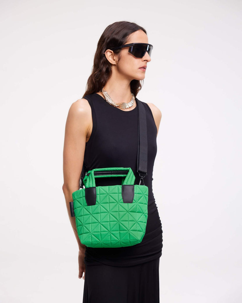 Vee Line | VEE COLLECTIVE